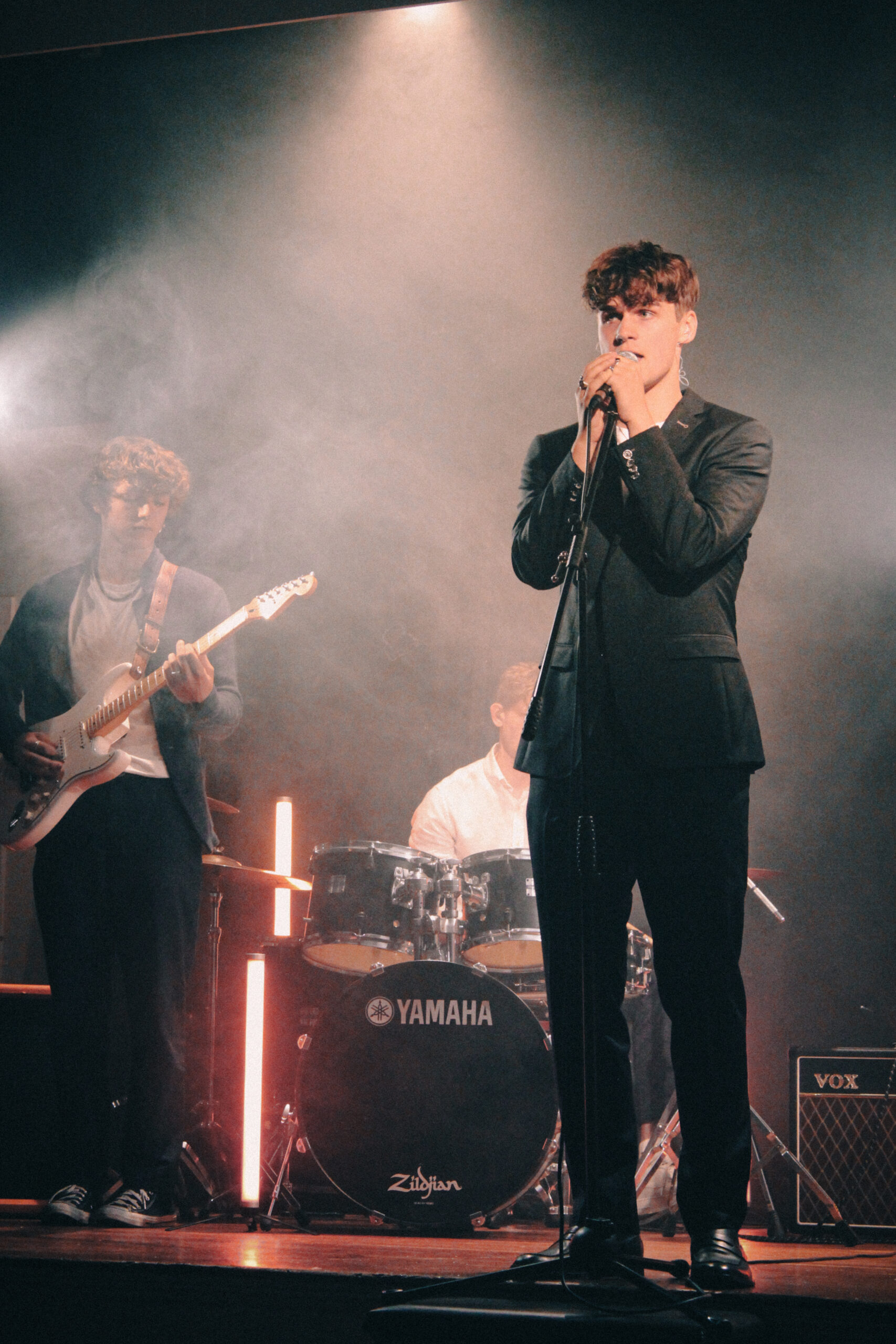 ONE TO WATCH: Exclusive Interview with Singer-Songwriter Ben Ellis - The Knockturnal