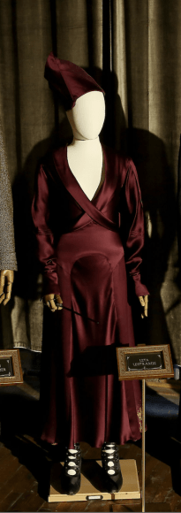 Exclusive: Legendary Designer Colleen Atwood Talks 'Fantastic Beasts ...