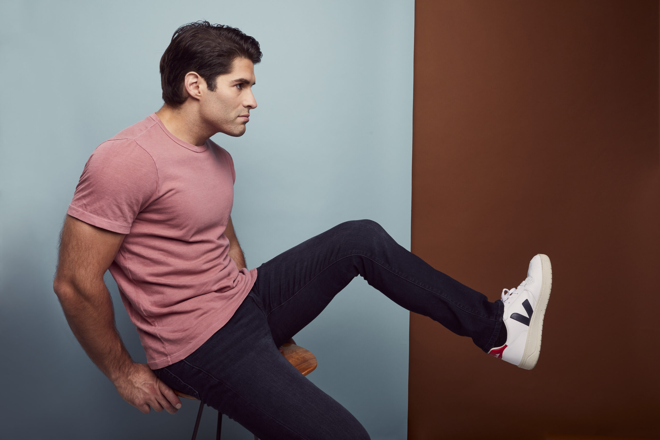 Exclusive: Asher Grodman Talks CBS’ “Ghosts”, Teaching Acting and ...