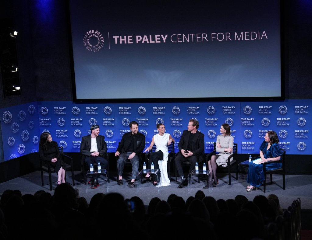 The Stars of Outlander Celebrated 10 Years on the Opening Night of ...
